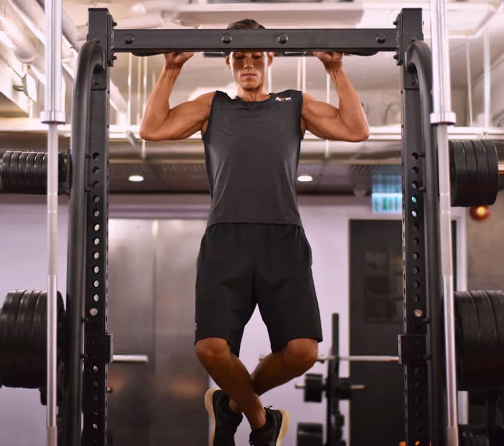 Achieve your first chin-up in 12 weeks with this easy workout guide ...